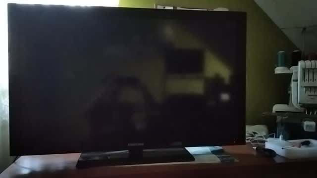 SAMSUNG LE40D503F7W - Rozlewa się ekran na połowie