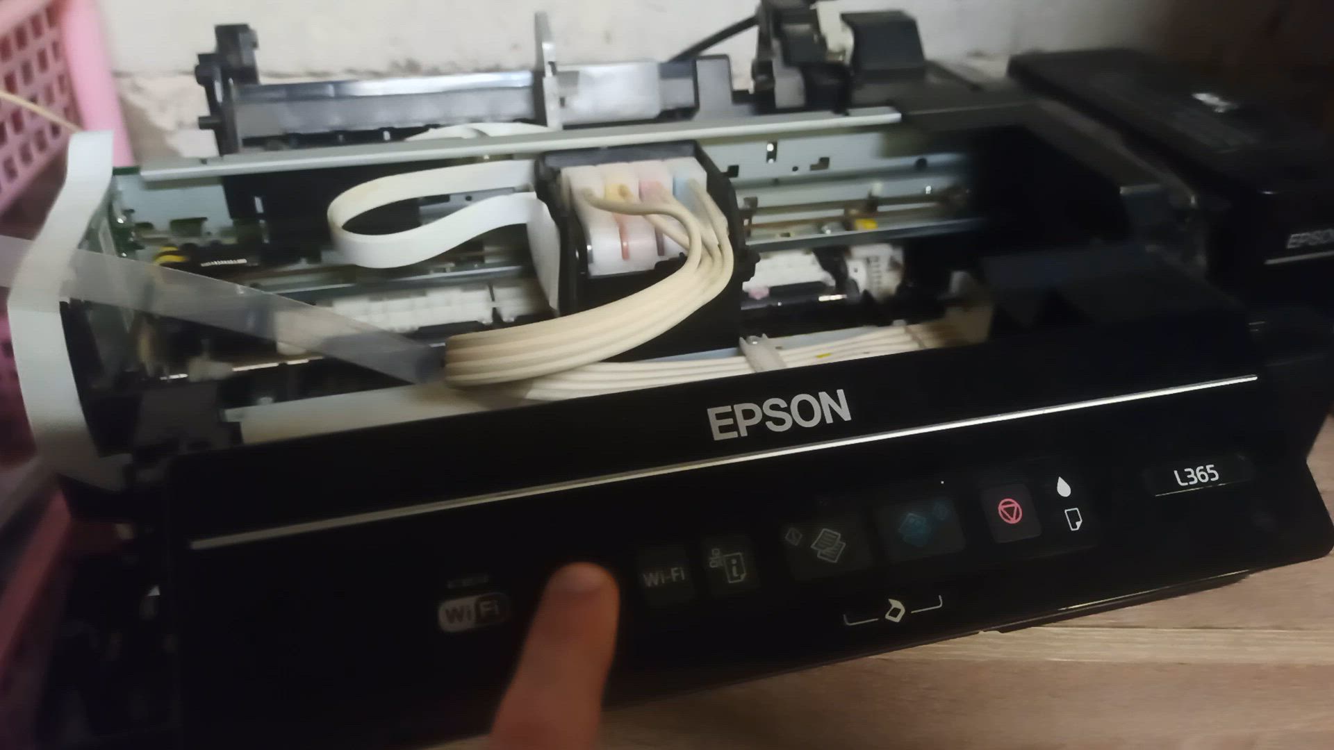 Drukarka Epson L365 nie włącza się - migająca czerwona dioda