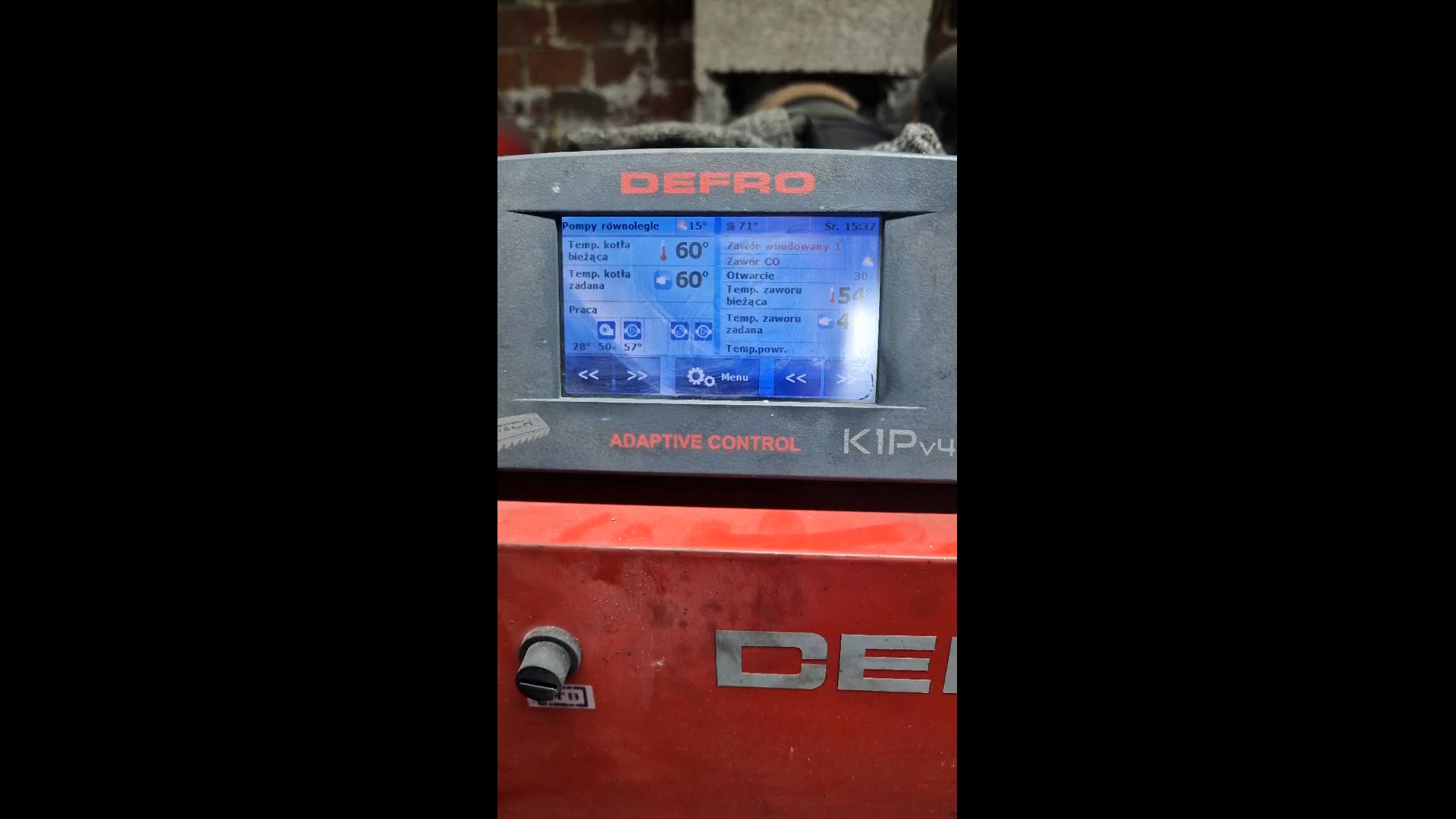 Skoki temperatury w sterowniku K1Pv4 przy ruszaniu wyświetlaczem ...